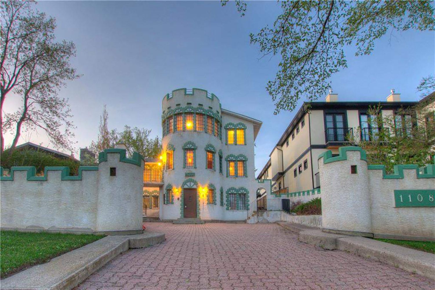 Calgary's "Castle House" becomes an artist collective - Curiocity