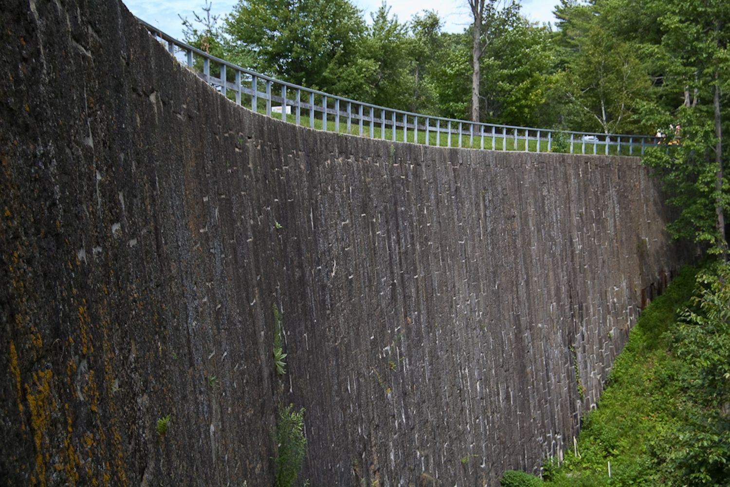 This nearly 200-year-old dam in Ontario 'whispers' to its visitors ...