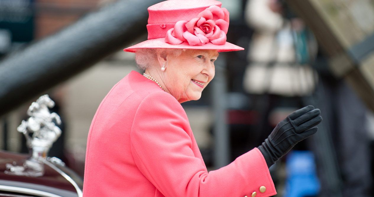 Here's what the first $20 bill with Queen Elizabeth II looked like