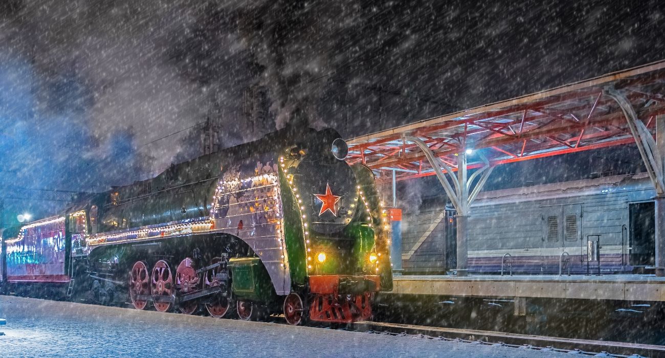 Here's where you can go on festive holiday train rides near Toronto