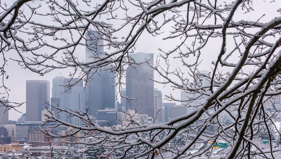 Seattle snow: Flurries are on the way, here's when and how much