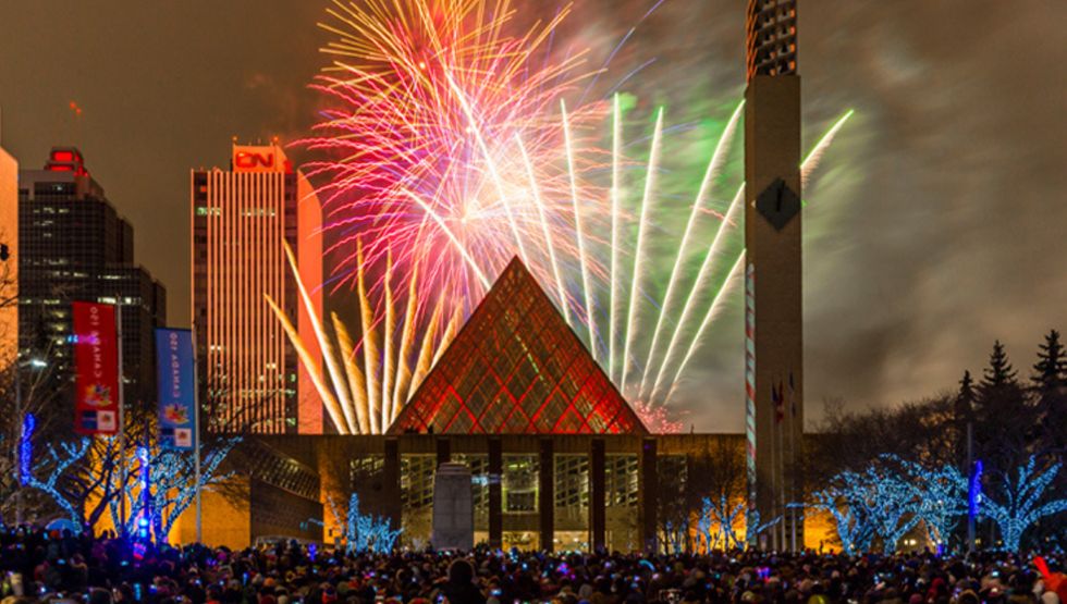 Edmonton to see 2 huge firework displays this New Year's Eve