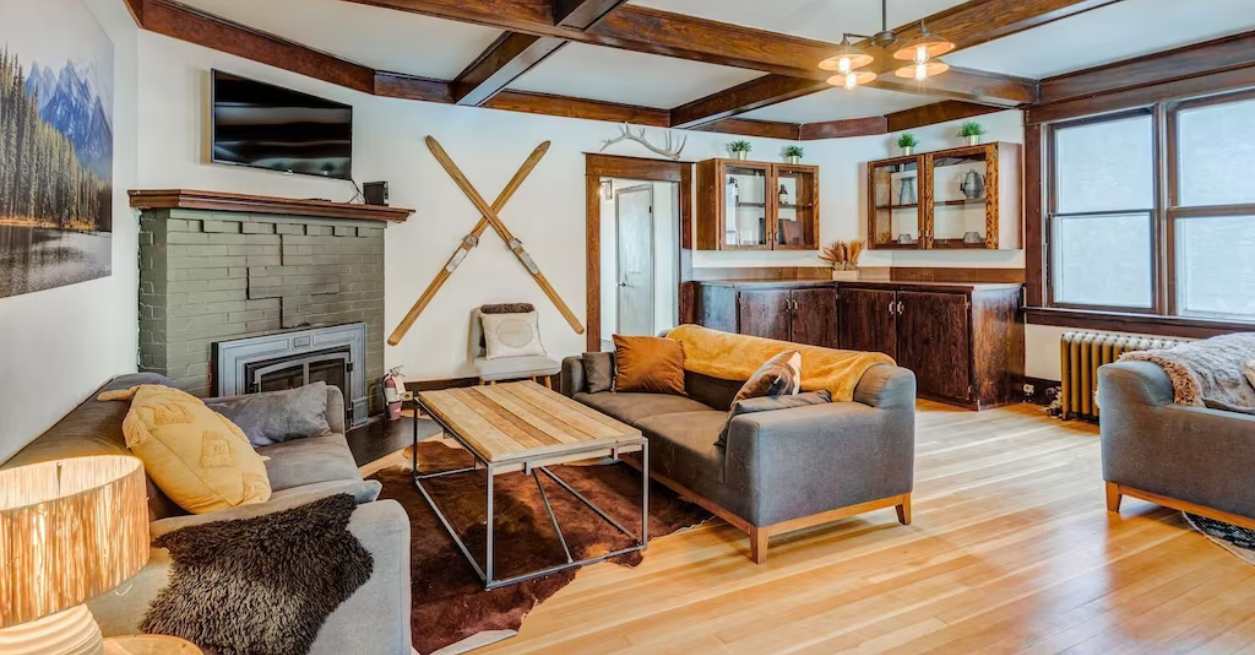An Alberta spot is one of the best Vrbo vacation homes in Canada