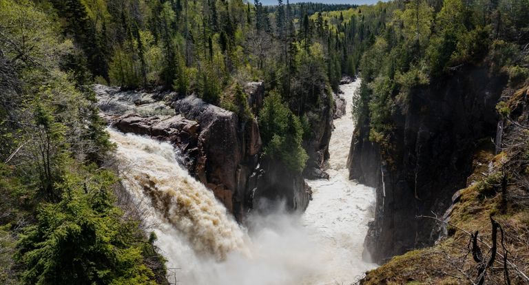 This thundering 100 ft waterfall & gorge in Ontario is a must-see