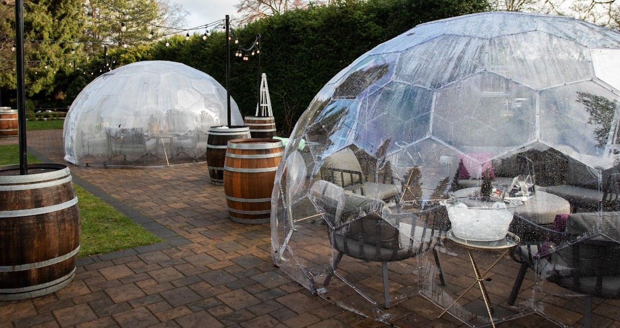 Chateau Ste Michelle has festive dining igloos & you can rent them